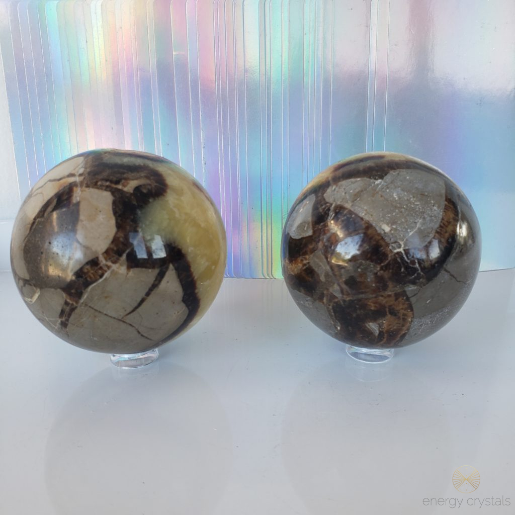 Spheres – energy crystals